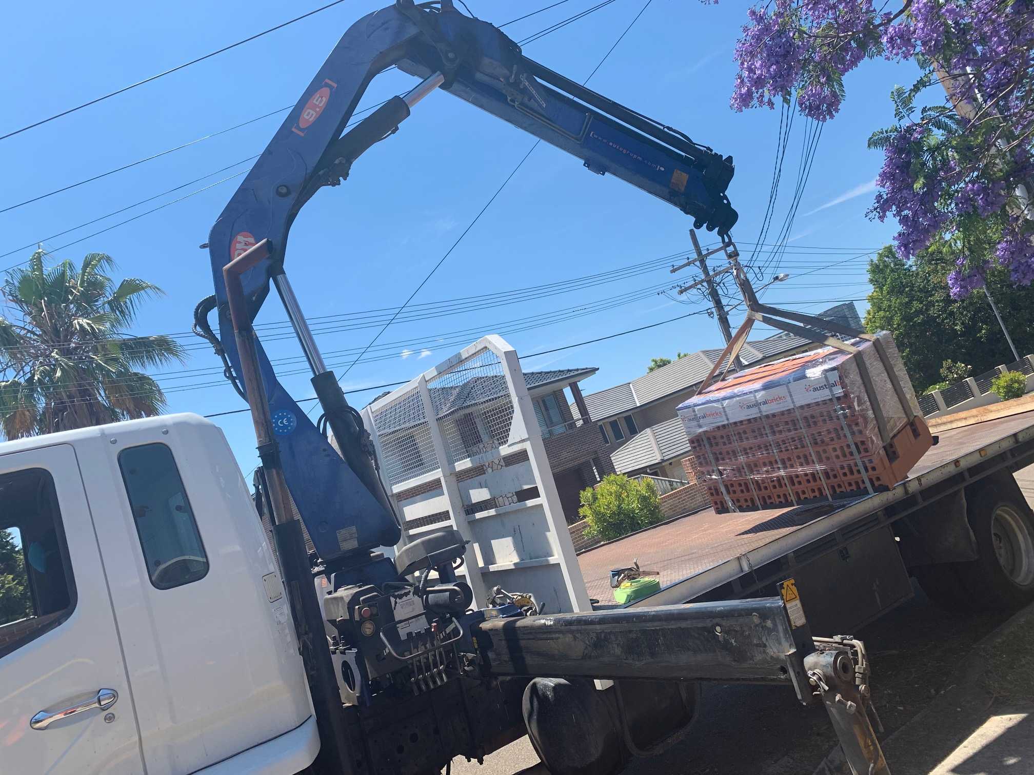 Hire 8 Tonne Hiab Crane Truck Crane Truck Hireseeking Hire 8 Tonne Hiab Crane Truck Crane Truck Hireseeking